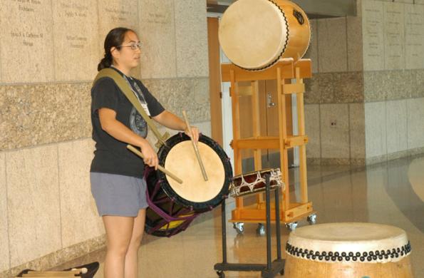 Big Drum: Taiko in the United States - Media | Japanese American ...